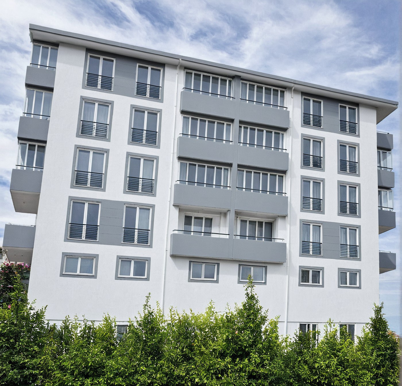 Silver Gray Apartment Building Render | ArchiVinci | 77984